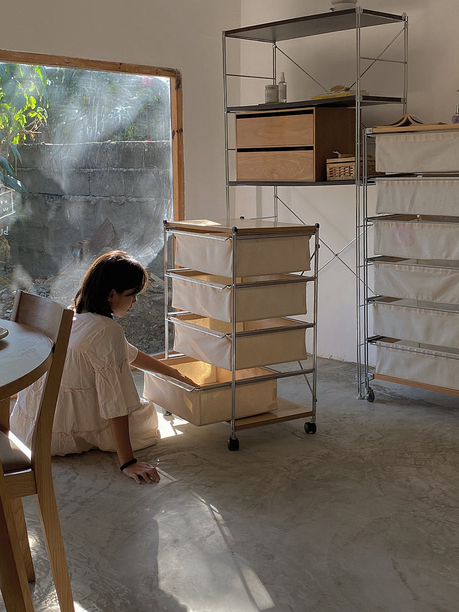 set of canvas shelf unit – Burt Select Shop